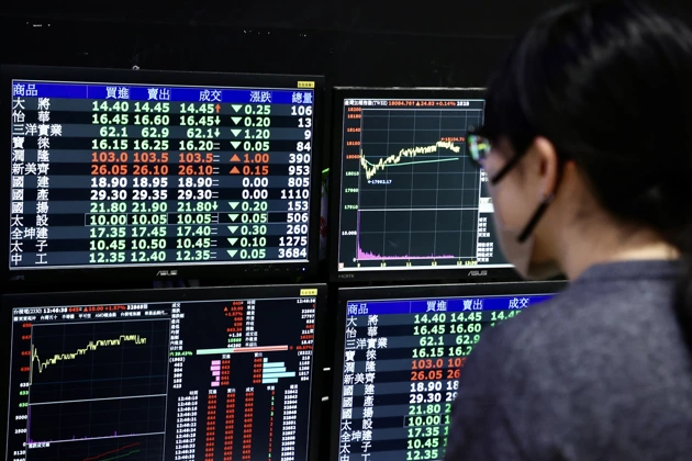 高股息 ETF 藏富密碼！二表看懂如何從00939、00940等七檔人氣 ETF 成分股打造高股息菁英名單~大昌證券新竹黃靖貽說LINE我吧~證券/期貨/選擇權/股票期貨/海外期貨/複委託 ...